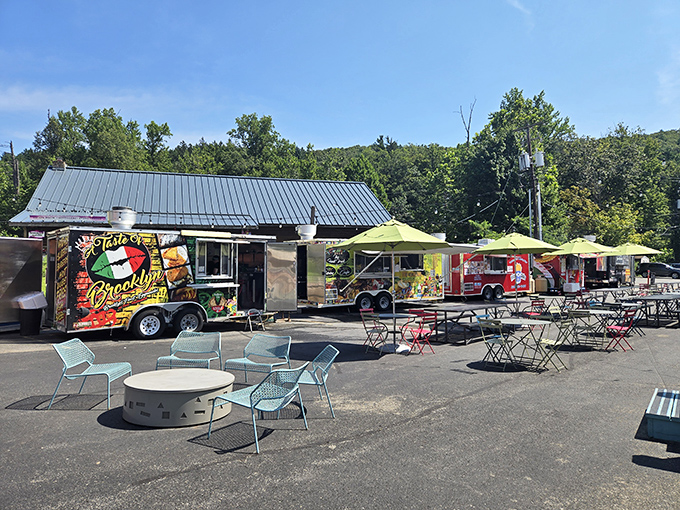 When shopping fatigue hits, these food trucks deliver a welcome respite&mdash;because bargain hunting burns calories that demand immediate replacement.