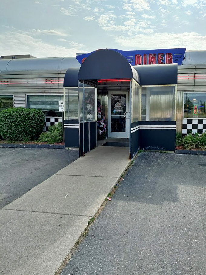 From the outside, it's unassuming&mdash;like finding out that mild-mannered neighbor is secretly a rock star. The best diners never need to shout about their greatness.