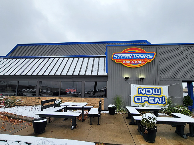 Ohio winters don't stop outdoor dining enthusiasts. When weather permits, these tables offer fresh air with your fresh food&mdash;a perfect combination for the adventurous eater.