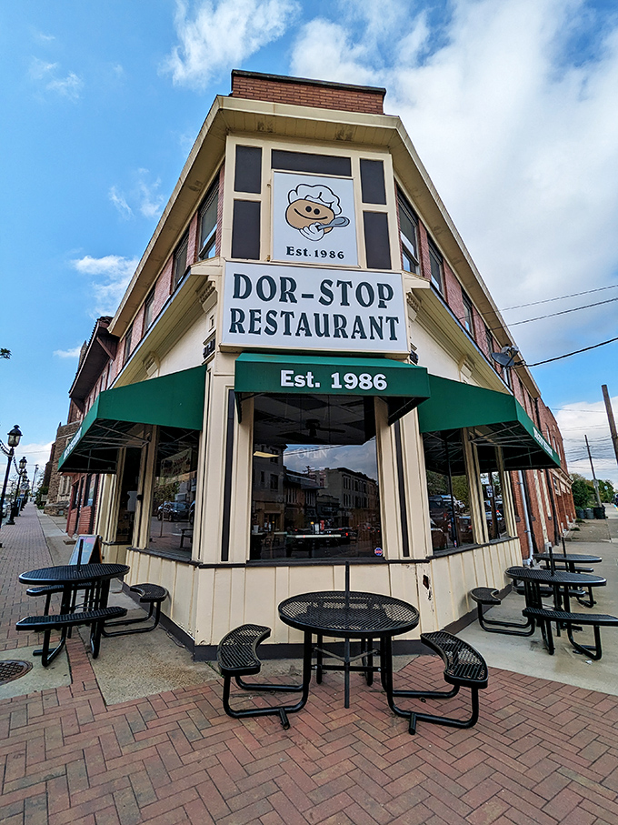 Corner location with outdoor seating &ndash; because sometimes you need fresh air to fully appreciate the magnitude of breakfast perfection.