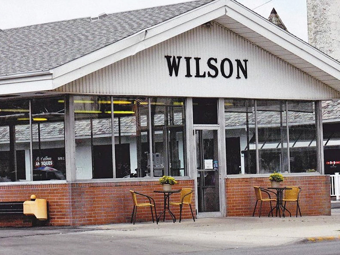 Outdoor seating for those perfect Ohio days when the only thing better than Wilson's food is enjoying it with a side of fresh air. 