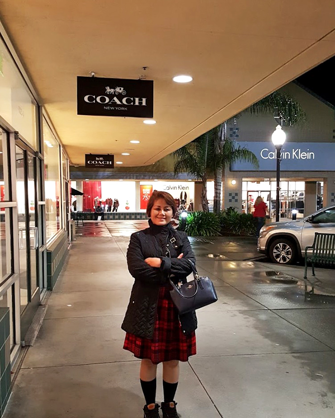 The evening shopping experience offers a different kind of magic, with illuminated storefronts creating a retail wonderland for night owls and last-minute deal seekers.