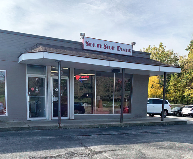 The exterior view that has welcomed hungry visitors through every season. Like a lighthouse for those navigating the seas of hunger.