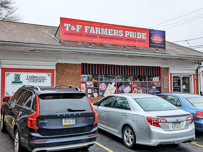 The packed parking lot tells you everything you need to know&mdash;when locals line up their cars like this, you've found the real deal.