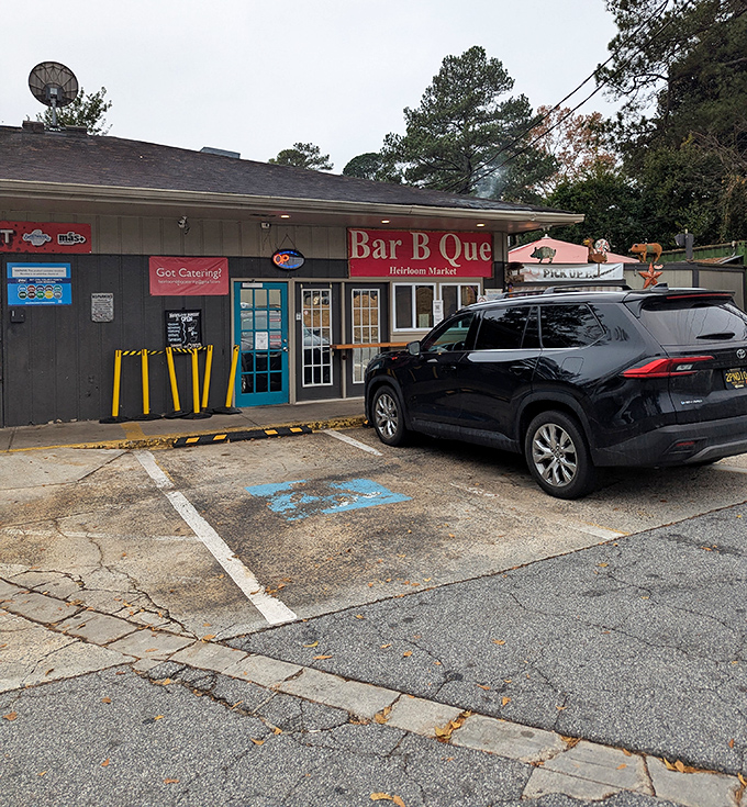 Even from the parking lot, you can almost smell the smoke. Cars line up early because some things are worth planning your day around.