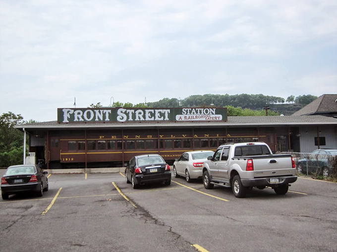 From the parking lot, you can appreciate the full scale of this converted Pennsylvania Railroad car. Your culinary adventure begins before you even step inside.