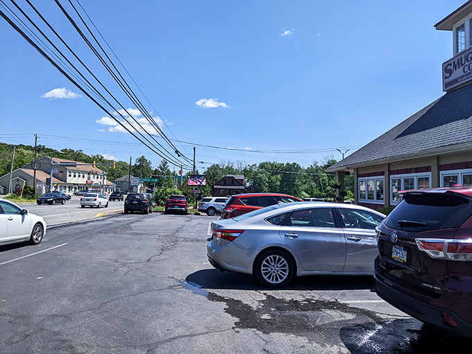 A full parking lot&mdash;the universal sign of a restaurant worth visiting. Even on weeknights, locals know where the good stuff is.