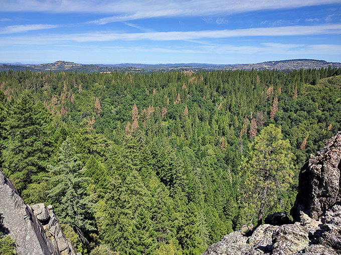 This panoramic vista from Arnold's high country reminds you why John Muir fell hopelessly in love with these mountains. One glance and you're smitten too.