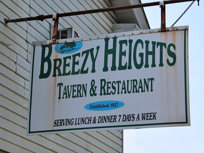 The sign that's guided hungry travelers since 1927. Like a lighthouse for those lost in a sea of chain restaurants and fast food mediocrity.