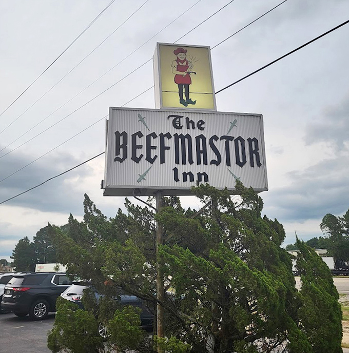 The iconic sign stands as a beacon to the beef-obsessed. Like a lighthouse guiding hungry ships to safe, delicious harbor on Highway 301.