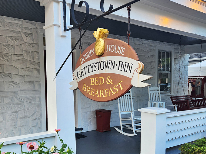 The pineapple&mdash;symbol of hospitality since colonial times&mdash;welcomes weary travelers to rest their heads where history and comfort converge.