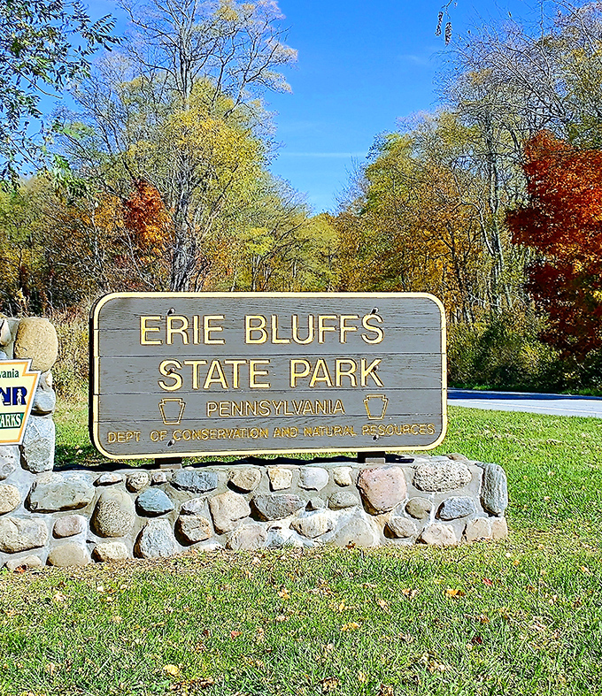 The official welcome sign &ndash; where countless road trip selfies have been taken and "are we there yet?" questions finally cease.