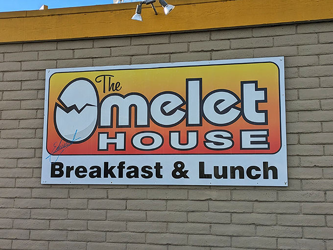 The sign says it all&mdash;no fancy marketing needed when generations of satisfied customers have done the advertising for you. 