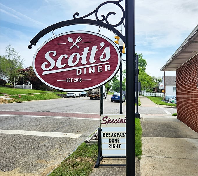 Est. 2016 proves great diners don't need decades of history &ndash; just the right recipe of hospitality, good food, and a perfect sign.