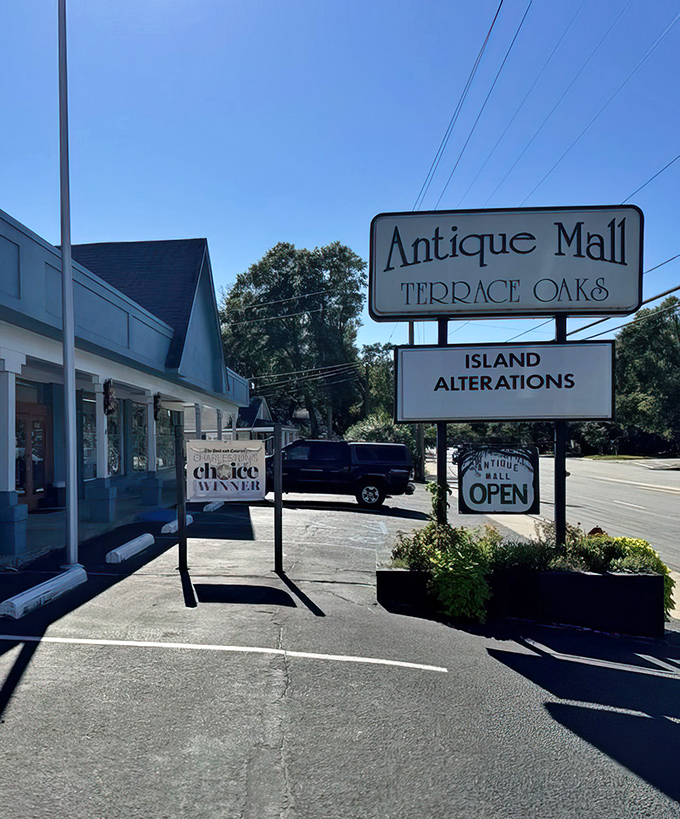 The welcoming sign that beckons treasure hunters from across South Carolina &ndash; your first clue that something special awaits inside.