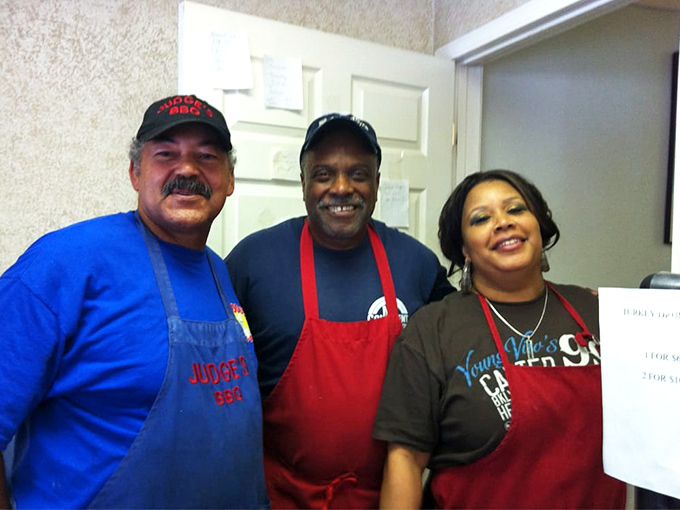 The folks behind the magic &ndash; wearing aprons like superhero capes, armed with tongs and tremendous BBQ powers.