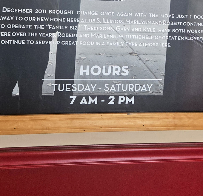 These hours tell you everything you need to know&mdash;this is breakfast and lunch done right, with no late-night compromises.