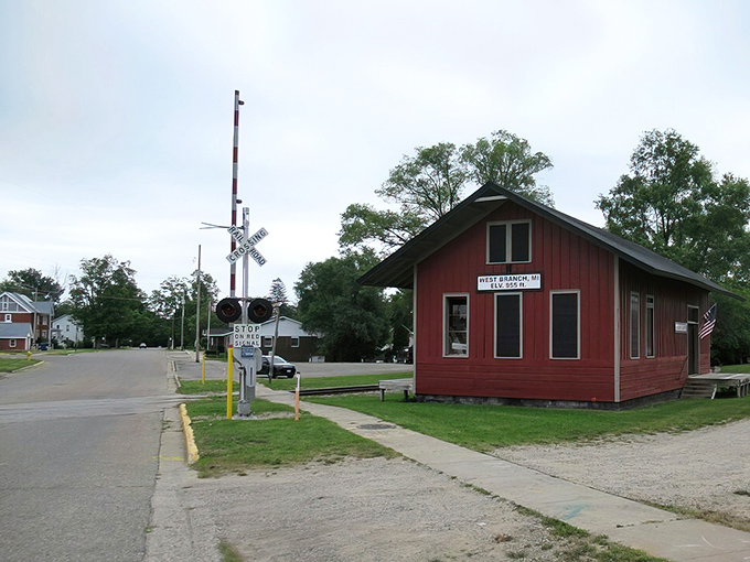 This forest town proves that branching out in retirement doesn't mean breaking the bank or breaking your back either.