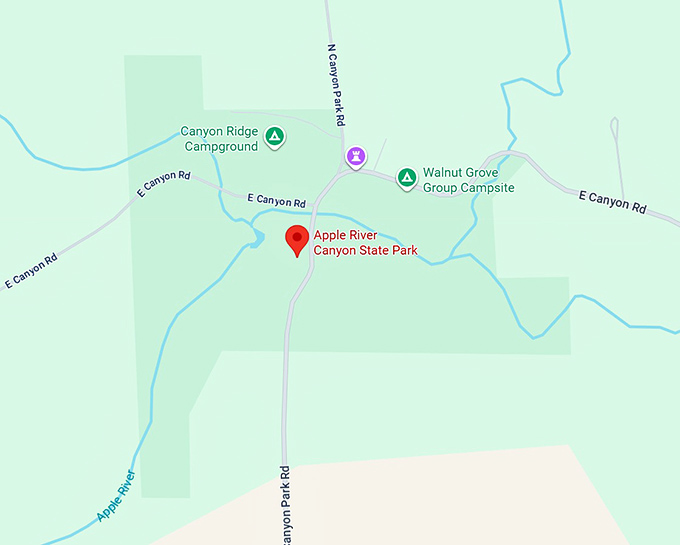 16. apple river canyon state park map
