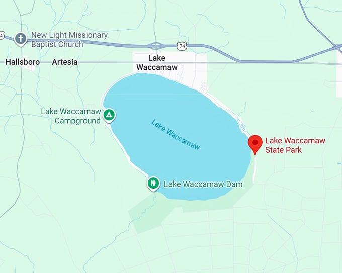 16. lake waccamaw map