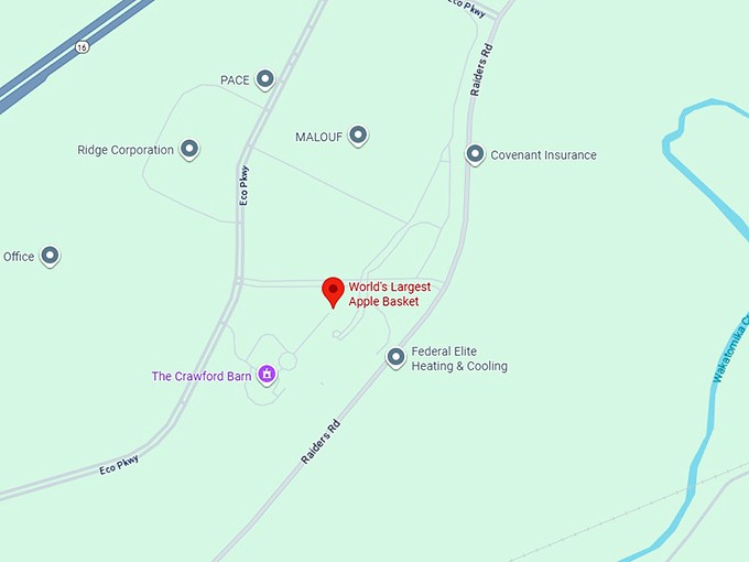 16. world's largest apple basket map