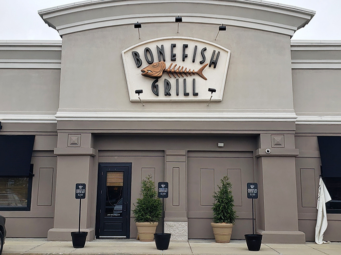 The understated exterior of Bonefish Grill hides seafood treasures within, like a culinary speakeasy for fish lovers.