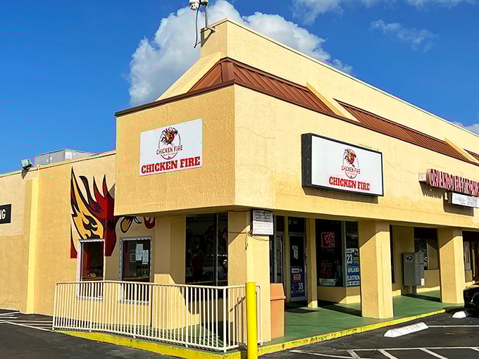 That fiery rooster logo isn't just for show &ndash; this Orlando spot brings serious heat to your plate.