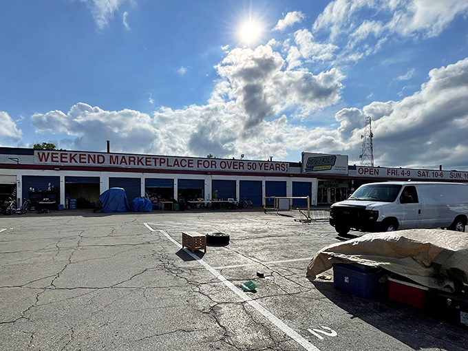 Dixieland's white facade might look unassuming, but inside this 50-year veteran marketplace, treasure hunting dreams come true every weekend!