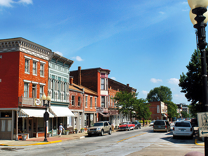Hannibal's Main Street looks like Norman Rockwell painted it yesterday. Those brick buildings have stories to tell!