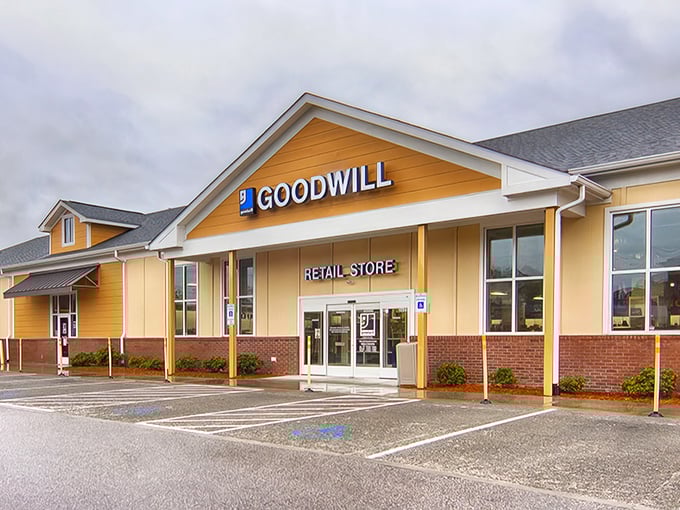 That welcoming yellow facade promises treasures inside - like a beacon for bargain hunters everywhere.