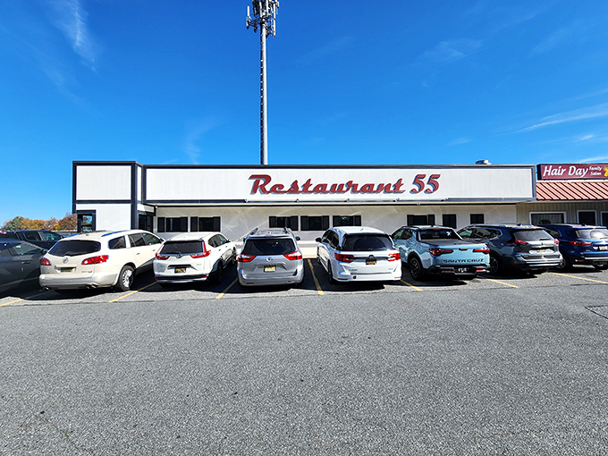 That packed parking lot tells the whole story - when locals know, they really know.
