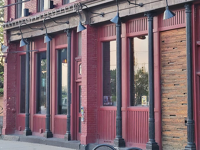 Classic brick architecture meets modern barbecue magic - this Detroit gem looks like it's been smoking perfection forever.