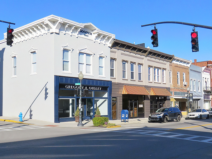 Somerset's historic downtown looks like a Norman Rockwell painting come to life, with charming storefronts where shopkeepers still remember your name.