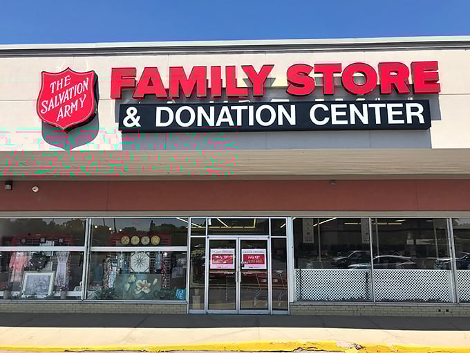 Look at that crowd gathering - when thrift shoppers line up like this, you know treasures await inside.