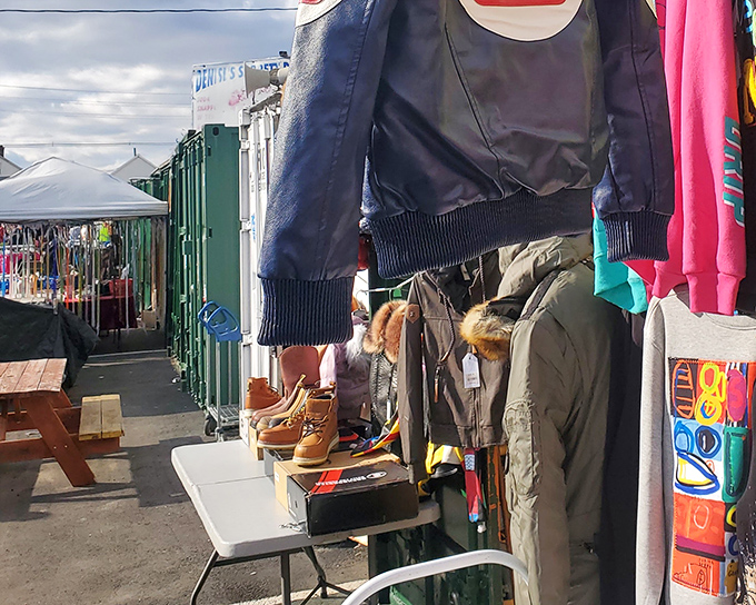 Fashion finds and bargain bins! Avenel's outdoor aisles offer everything from leather jackets to colorful clothing &ndash; retail therapy without the mall prices.