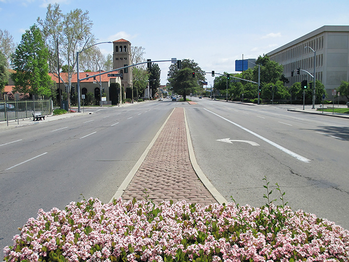 Wide boulevards and blooming medians prove that affordable retirement doesn't mean sacrificing California's natural beauty.