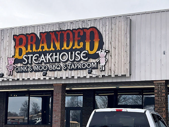 That weathered exterior tells stories of countless satisfied customers who've discovered this Richmond treasure.