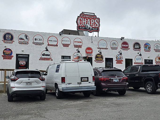 When the parking lot's this full, you know the pit beef inside is worth the wait.