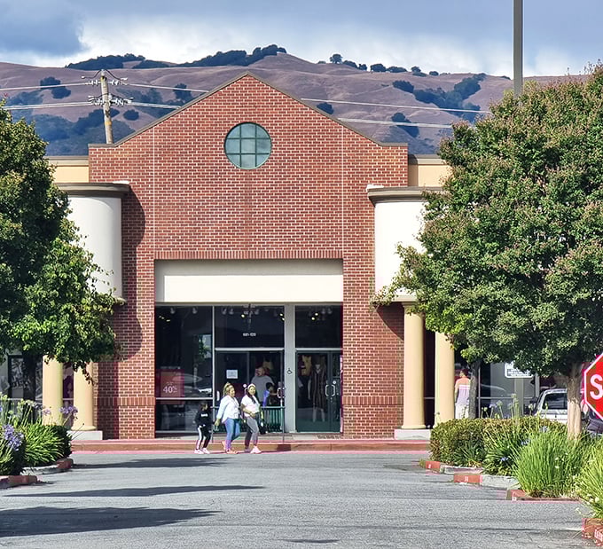 Come for the bargains, stay for the buzz&mdash;Gilroy makes shopping feel like a small-town festival.