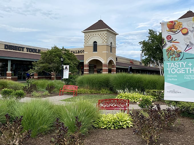 Wide walkways and thoughtful landscaping make Grove City feel more like a charming village than a mall.