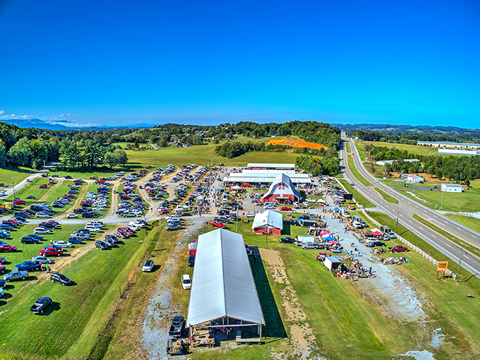 With the Tennessee mountains rising in the distance, this sprawling flea market feels like a small city of bargains waiting to be explored.