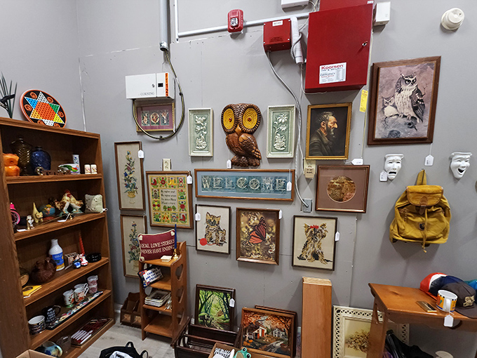 Step inside and discover a wonderland of memories! This booth's eclectic mix of art and collectibles feels like rummaging through your coolest relative's attic.