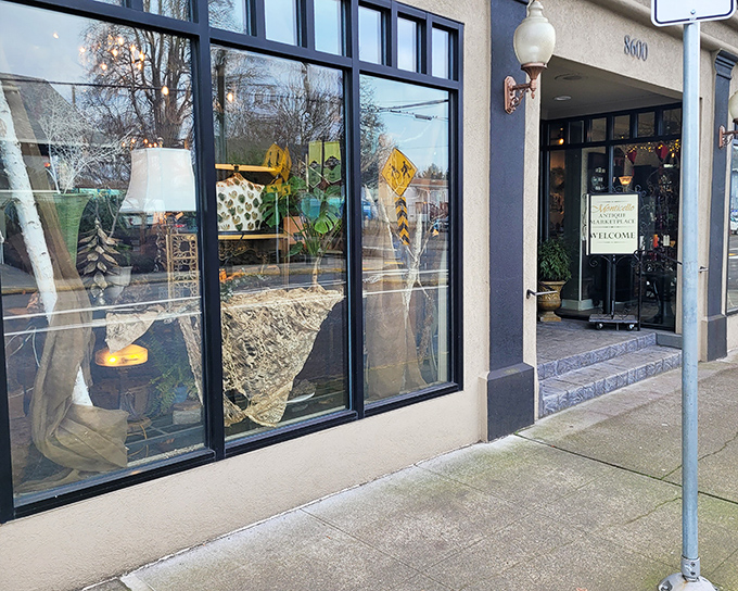 Those gleaming windows are practically winking at you, showcasing tantalizing glimpses of the antique wonderland within.