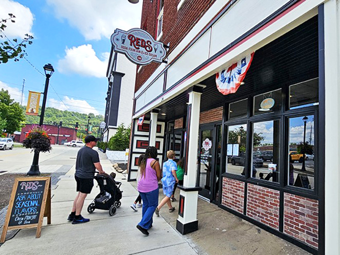 When families gather like this, you know the ice cream inside must be worth the trip.