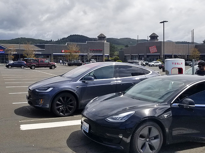 Those mountain views make bargain hunting feel like a scenic adventure through retail heaven.