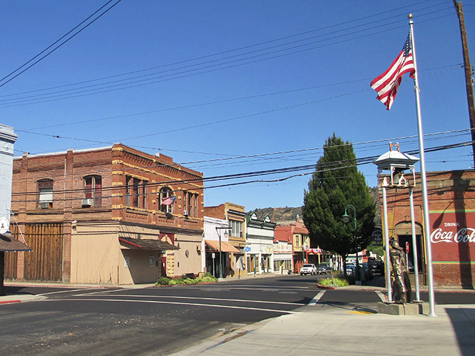 Small-town charm meets mountain majesty in this northern California gem that time forgot to rush.