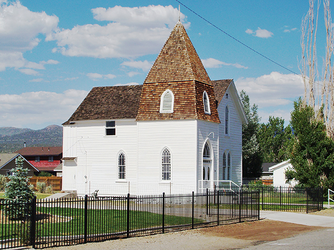 This pristine white church could make even non-believers consider Sunday service, especially with those Sierra mountains playing the role of heavenly backdrop.