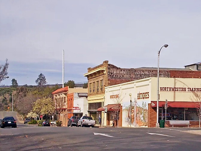 Historic downtown Oroville feels like stepping into a Western film set, minus the shootouts. These brick buildings have stories that would make your Netflix queue jealous.