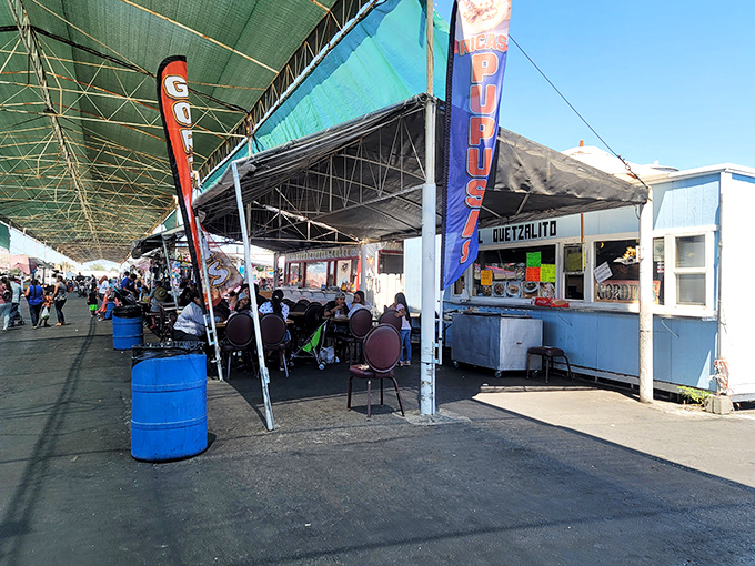 At the food court, hungry shoppers refuel at stands like Quetzalito, where the only thing better than the aromas are the flavors waiting inside.