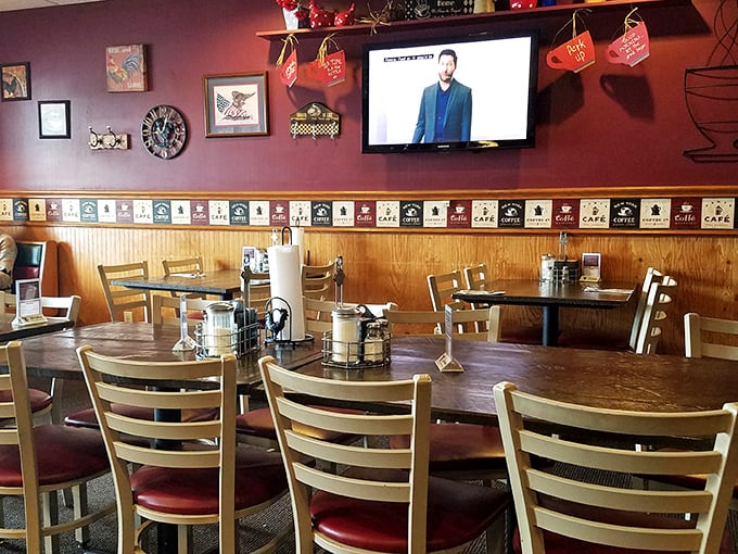 Inside, coffee-themed decor lines the walls while wooden tables invite lingering conversations. This isn't Instagram-bait design&mdash;it's authentic small-town charm.